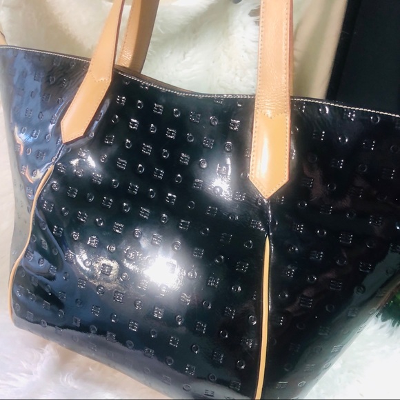 Arcadia | Bags | Arcadia Black Patent Leather Bag Made In I | Poshmark
